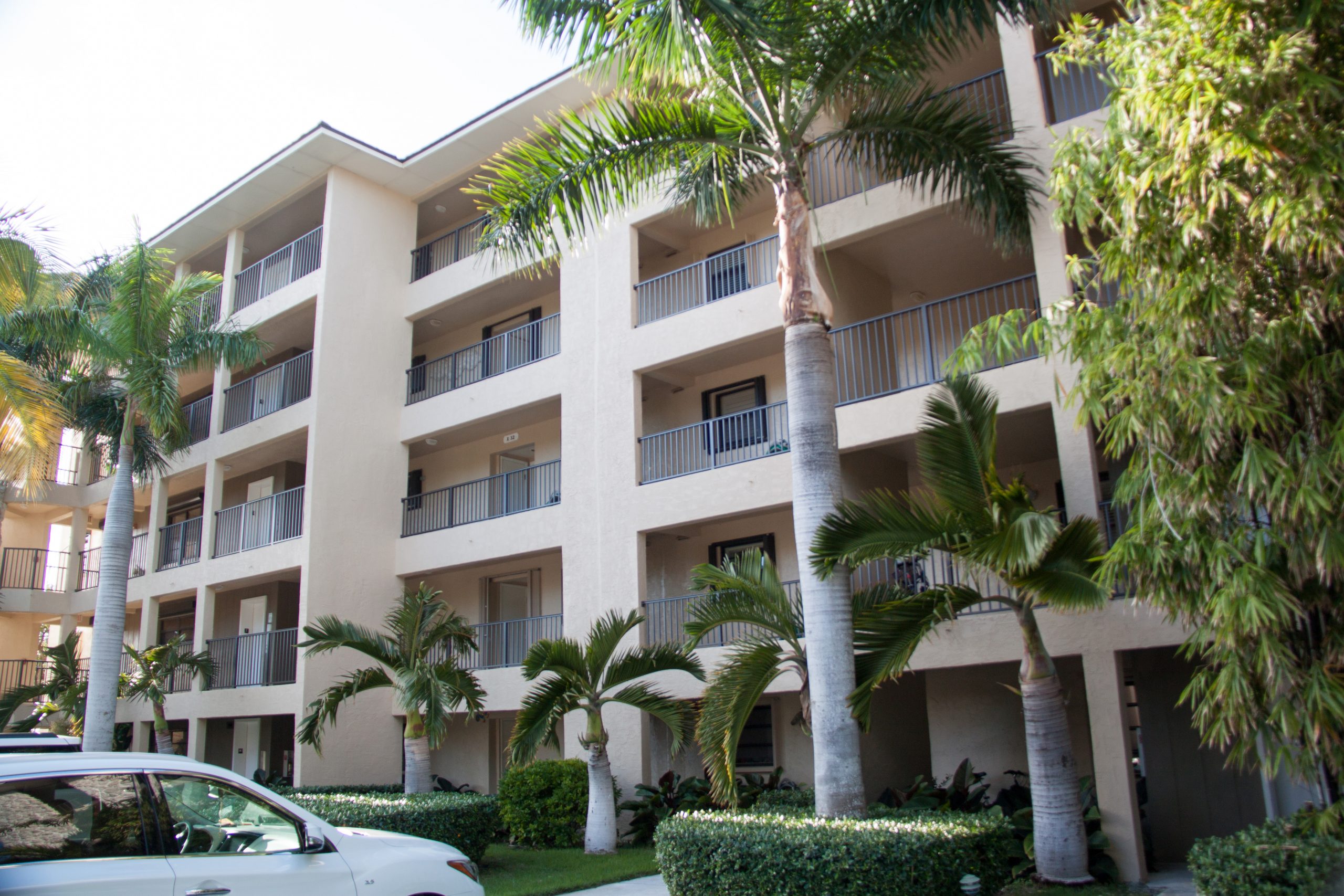 X33 – One Story Apartment – Sanal Investments, LLC